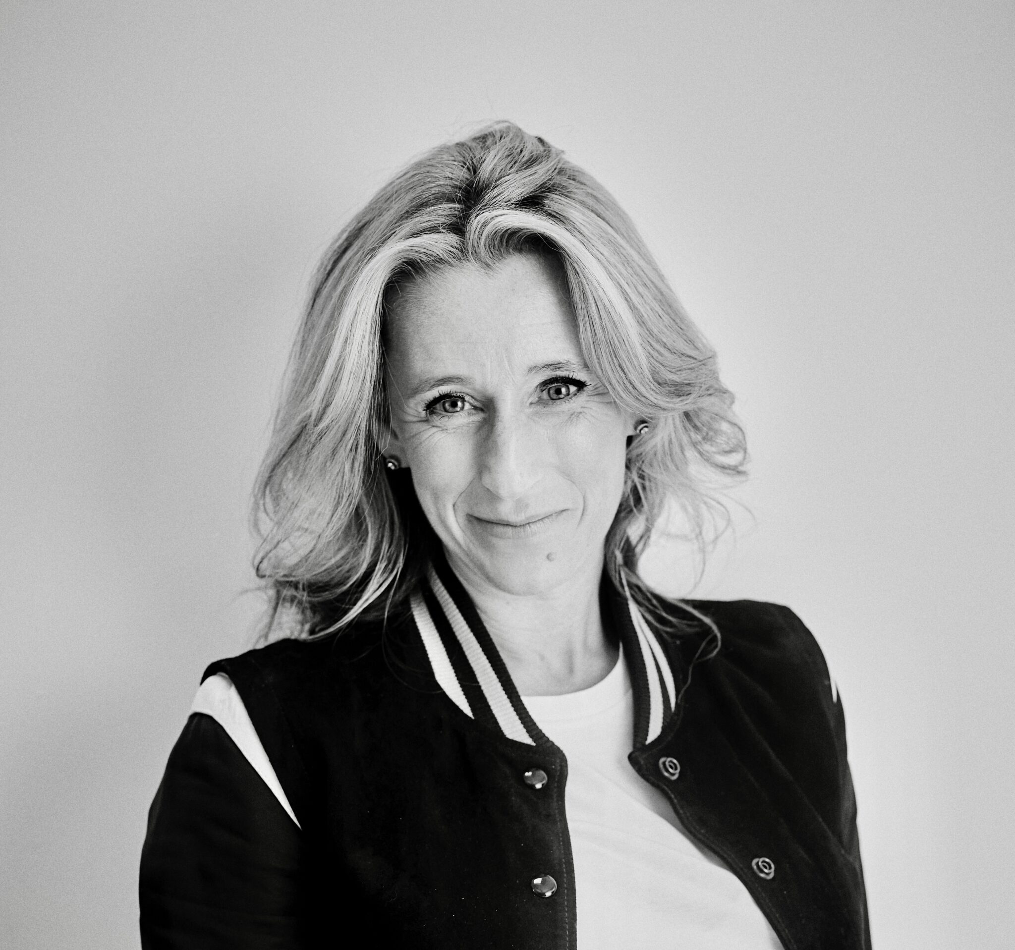 Emma Pears - Byte The Book