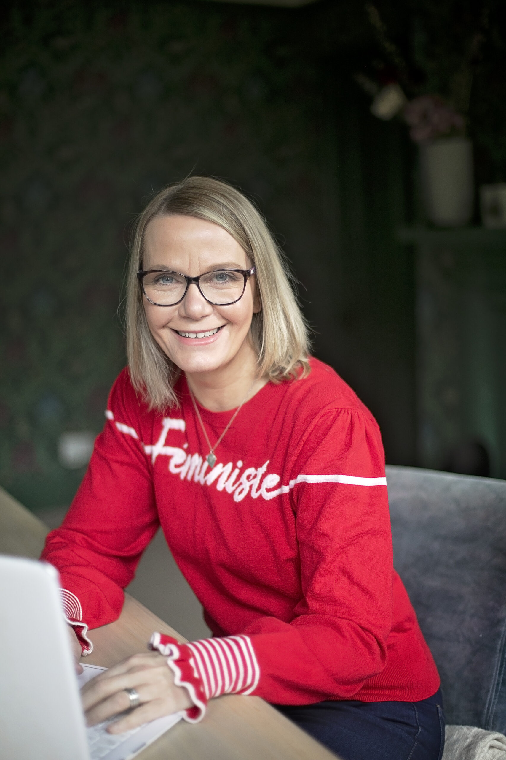 Juliet Thomas - Byte The Book